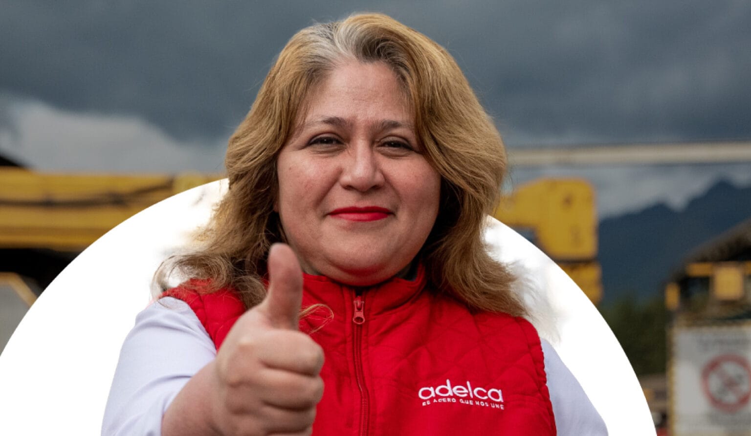 Contáctanos - Adelca